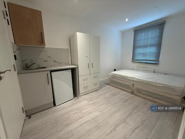 1 bedroom house share to rent