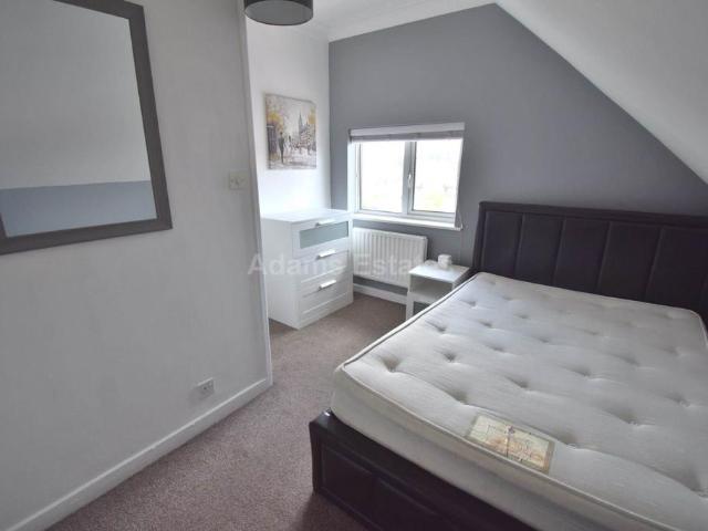 1 bedroom house share to rent