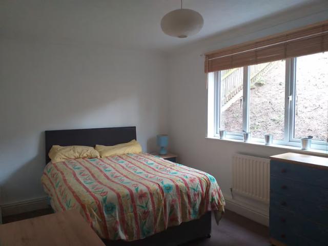 1 bedroom house share to rent
