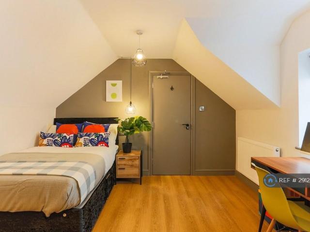 1 bedroom house share to rent