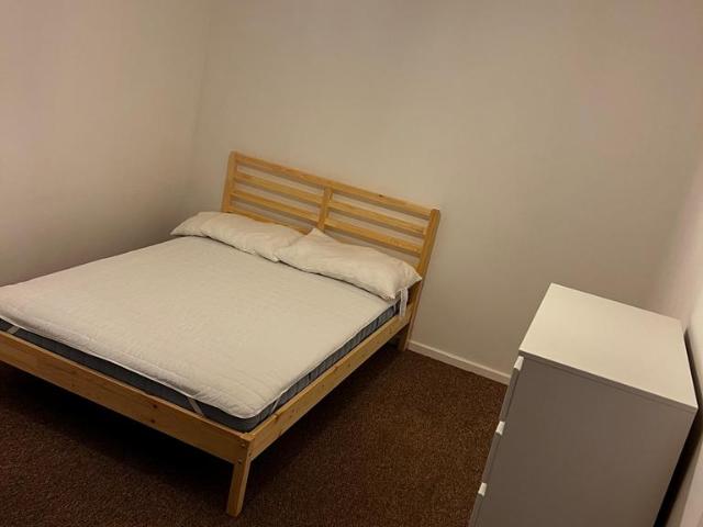 1 bedroom house share to rent