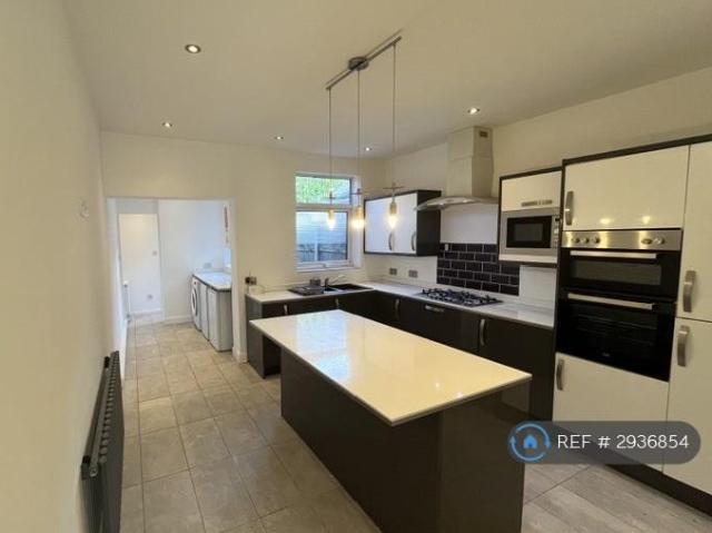 1 bedroom house share to rent