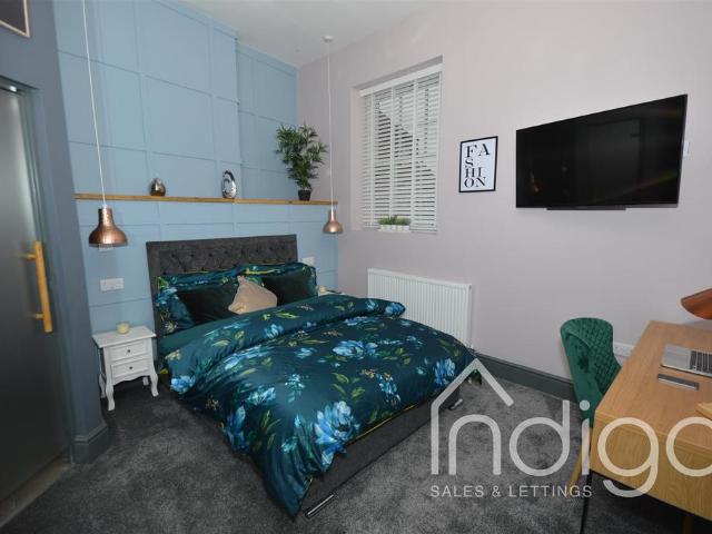 1 bedroom house share to rent