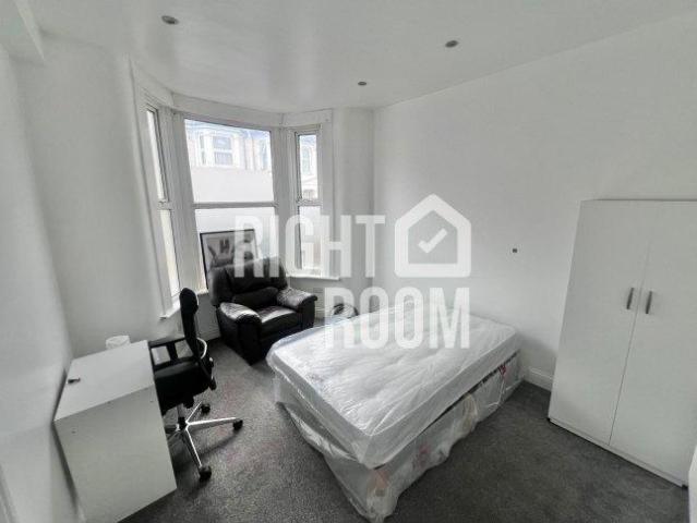 1 bedroom house share to rent