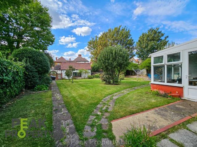 1 bedroom house share to rent