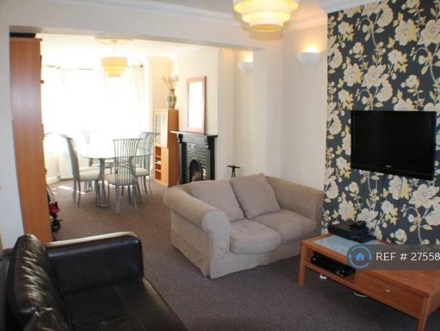 1 bedroom house share to rent