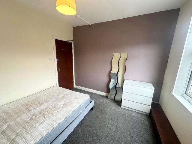 1 bedroom house share to rent