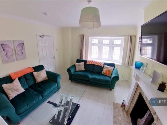 1 bedroom house share to rent