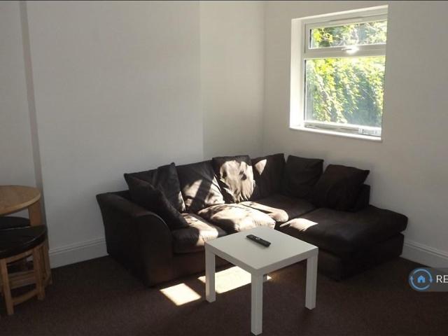 1 bedroom house share to rent