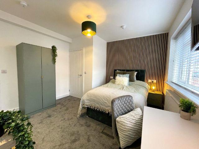 1 bedroom house share to rent