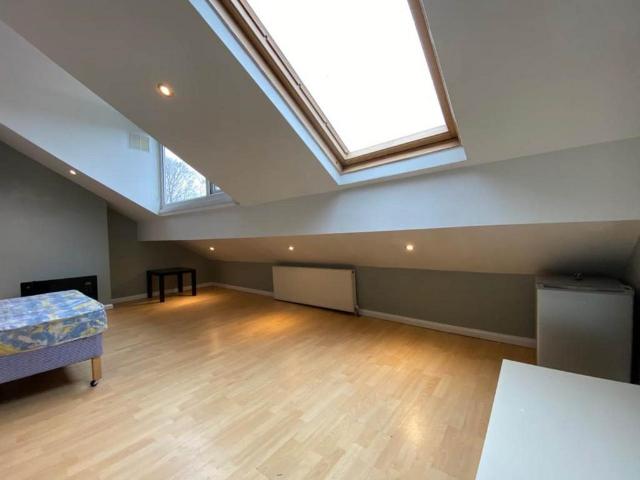 1 bedroom house share to rent