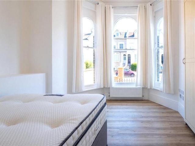 1 bedroom house share to rent
