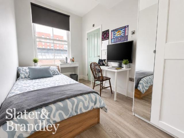 1 bedroom house share to rent