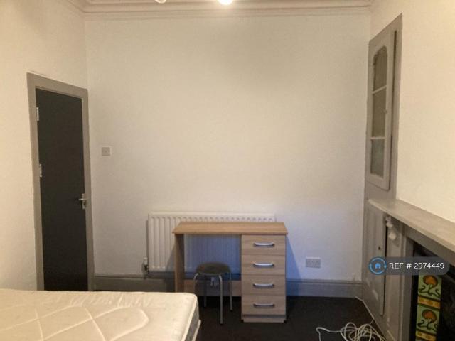 1 bedroom house share to rent