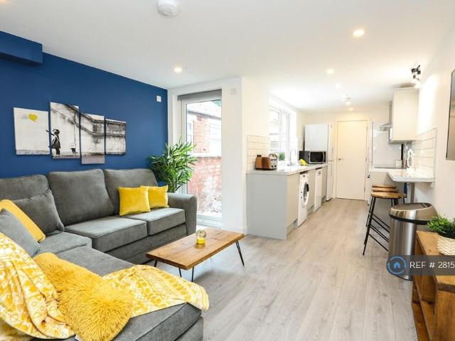 1 bedroom house share to rent