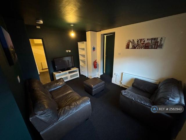 1 bedroom house share to rent
