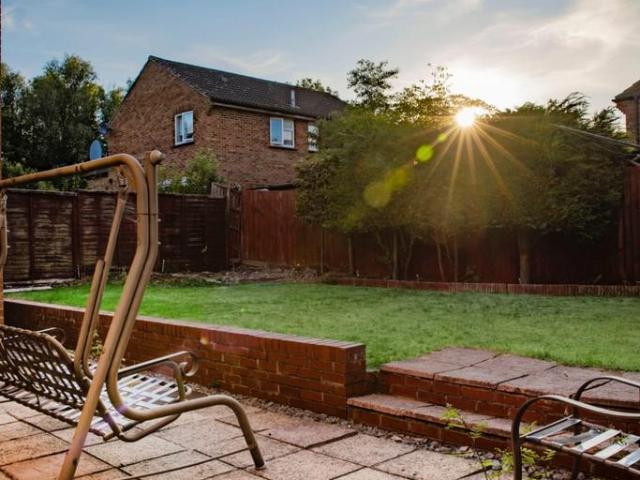 1 bedroom house share to rent