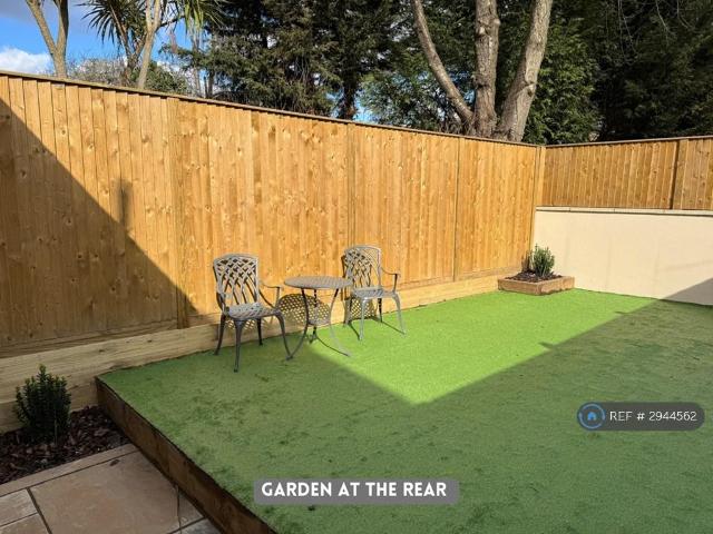 1 bedroom house share to rent