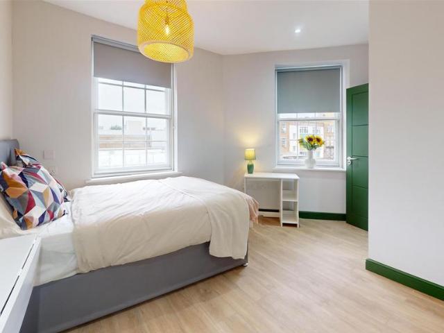 1 bedroom house share to rent
