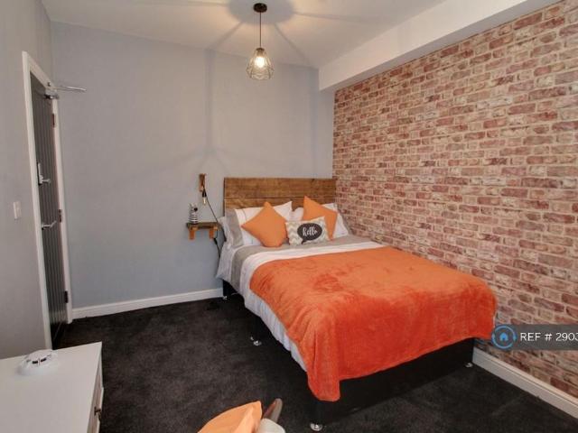 1 bedroom house share to rent