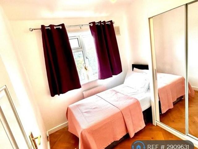 1 bedroom house share to rent