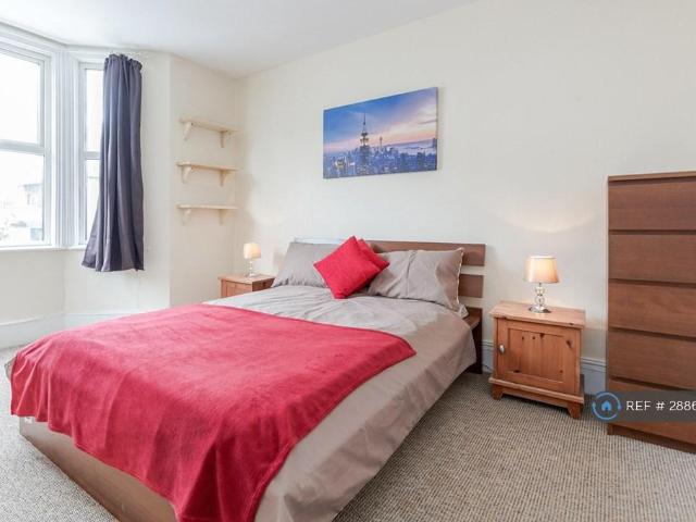 1 bedroom house share to rent