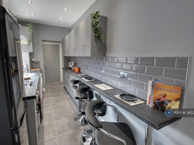 1 bedroom house share to rent