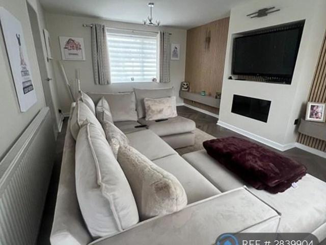 1 bedroom house share to rent