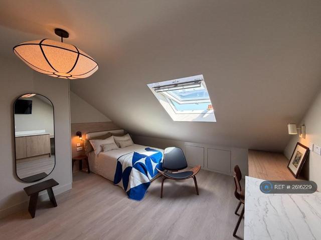 1 bedroom house share to rent