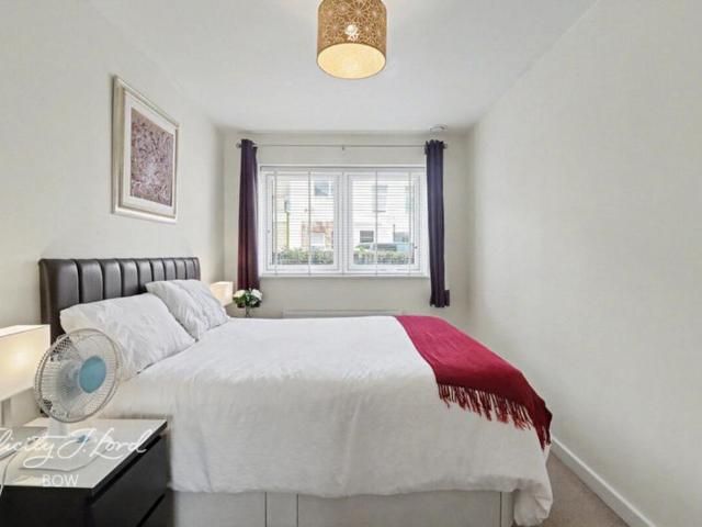 1 bedroom house share to rent