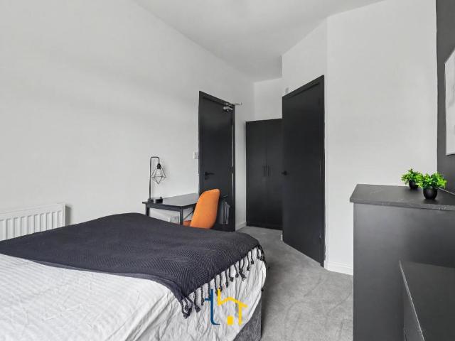 1 bedroom house share to rent