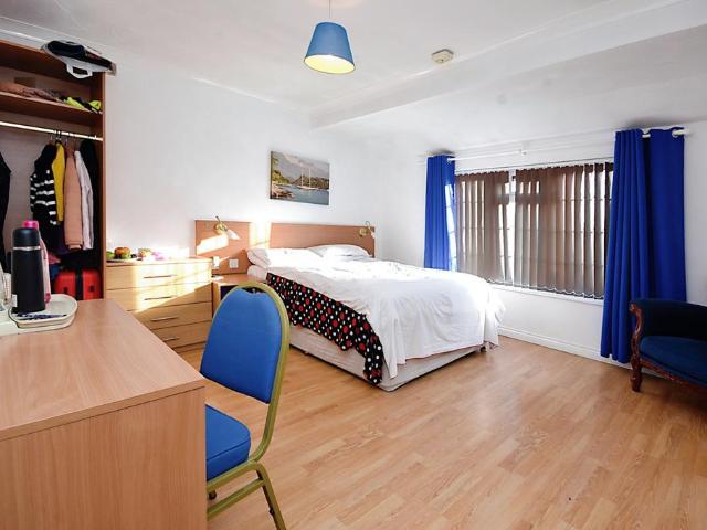 1 bedroom house share to rent