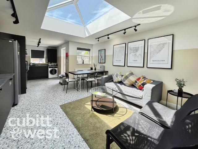 1 bedroom house share to rent
