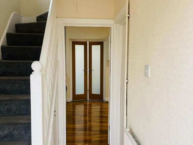 1 bedroom house share to rent