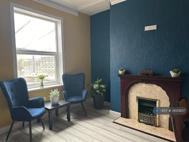 1 bedroom house share to rent