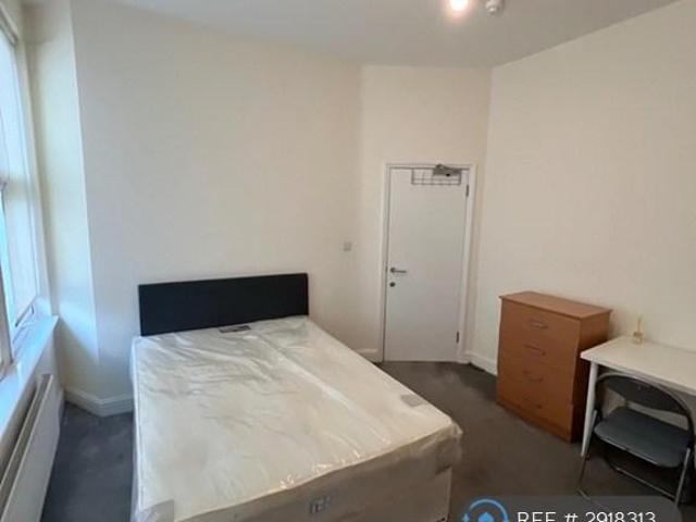 1 bedroom house share to rent