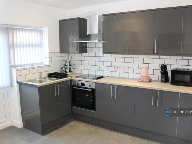 1 bedroom house share to rent