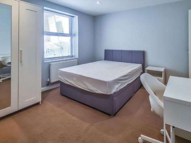 1 bedroom house share to rent