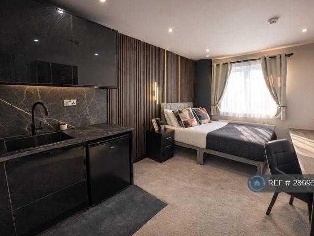 1 bedroom house share to rent