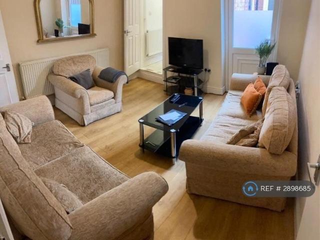 1 bedroom house share to rent
