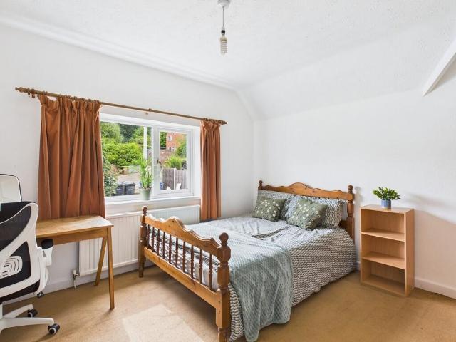 1 bedroom house share to rent