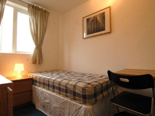 1 bedroom house share to rent