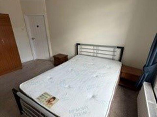 1 bedroom house share to rent