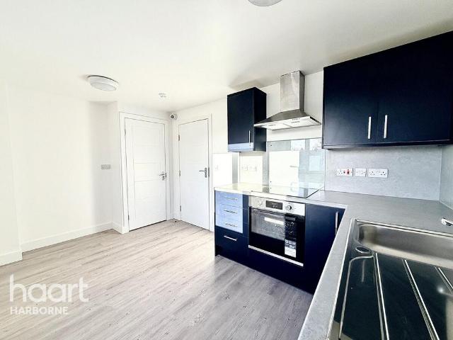 1 bedroom house share to rent