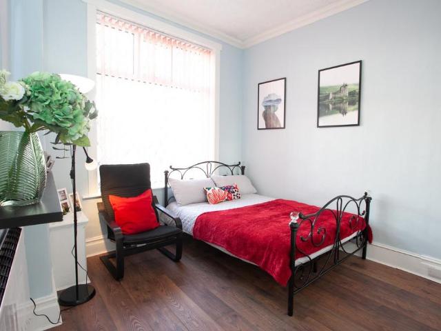 1 bedroom house share to rent