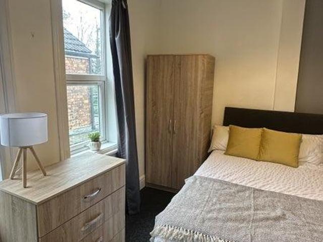 1 bedroom house share to rent