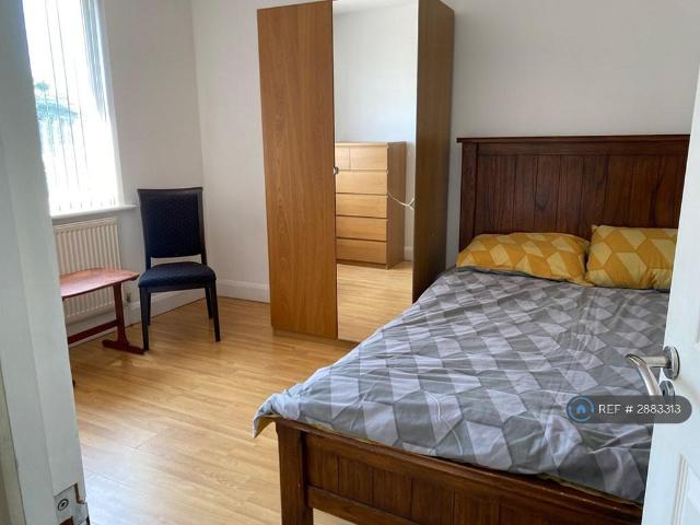 1 bedroom house share to rent