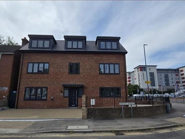 1 bedroom house share to rent