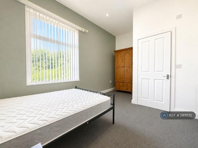 1 bedroom house share to rent