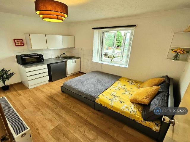 1 bedroom house share to rent